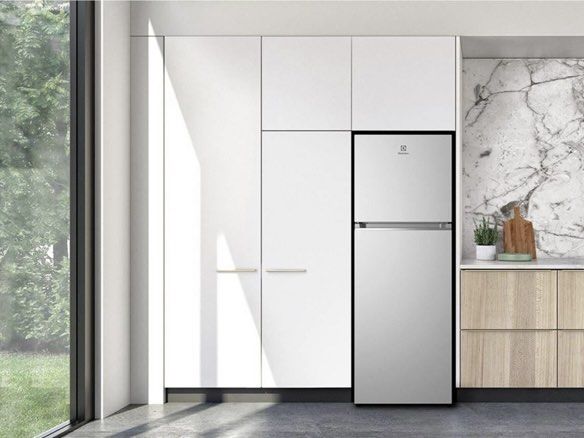 ELECTROLUX 310L 2 DOOR FRIDGE ULTIMATE TASTE 300 ETB3400K-A (TOP ...