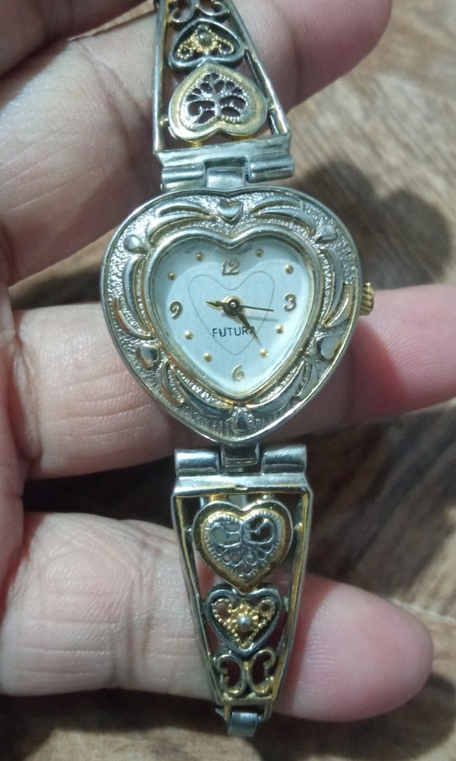 FREE Futura watch, Women's Fashion, Watches & Accessories, Watches on ...