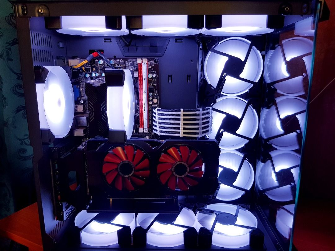 Gaming Rig with 8 GB GPU in a Coolman Robin 2 Set Up / Desktop PC ...