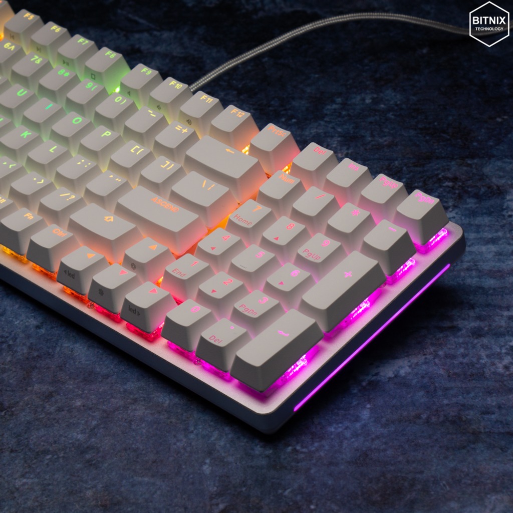 Glorious GMMK - Full Size (pre-built) - White, Computers & Tech, Parts & Accessories, Computer ...