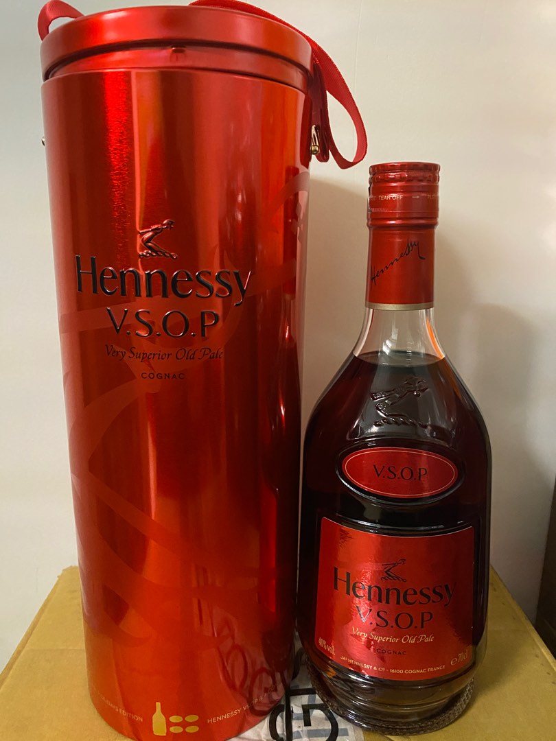 Hennessy VSOP 700ml 40%, 嘢食 & 嘢飲, 酒精飲料 - Carousell
