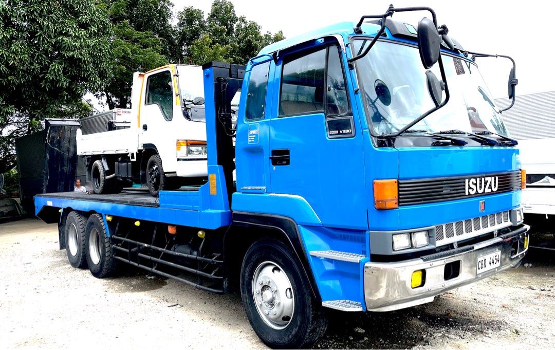 Isuzu giga self loader, Commercial & Industrial, Construction ...