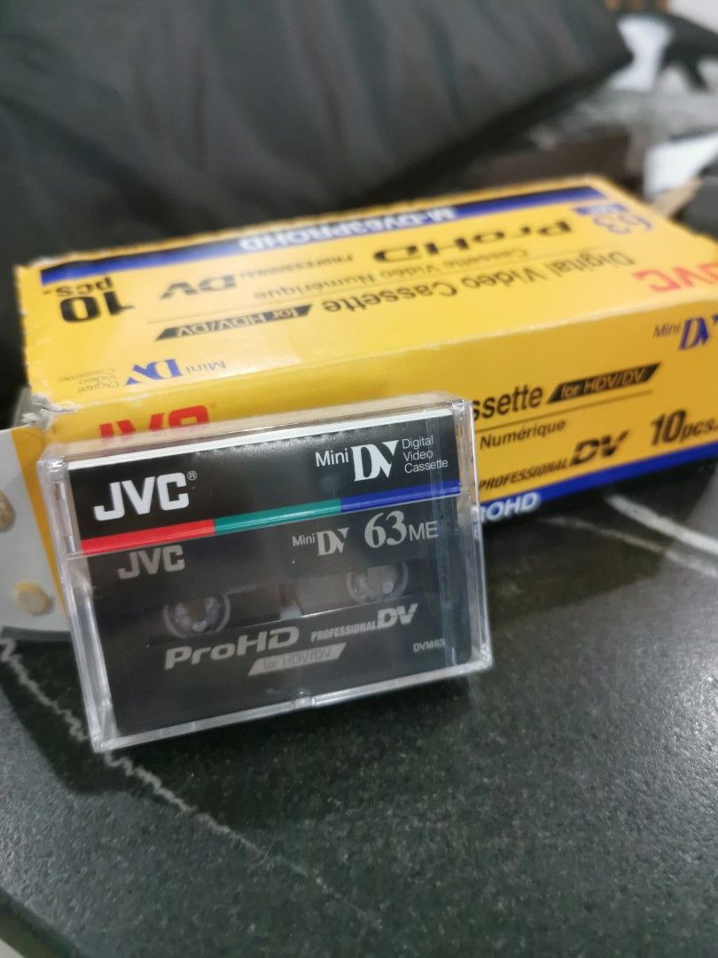 Jvc mini dv, Photography, Video Cameras on Carousell