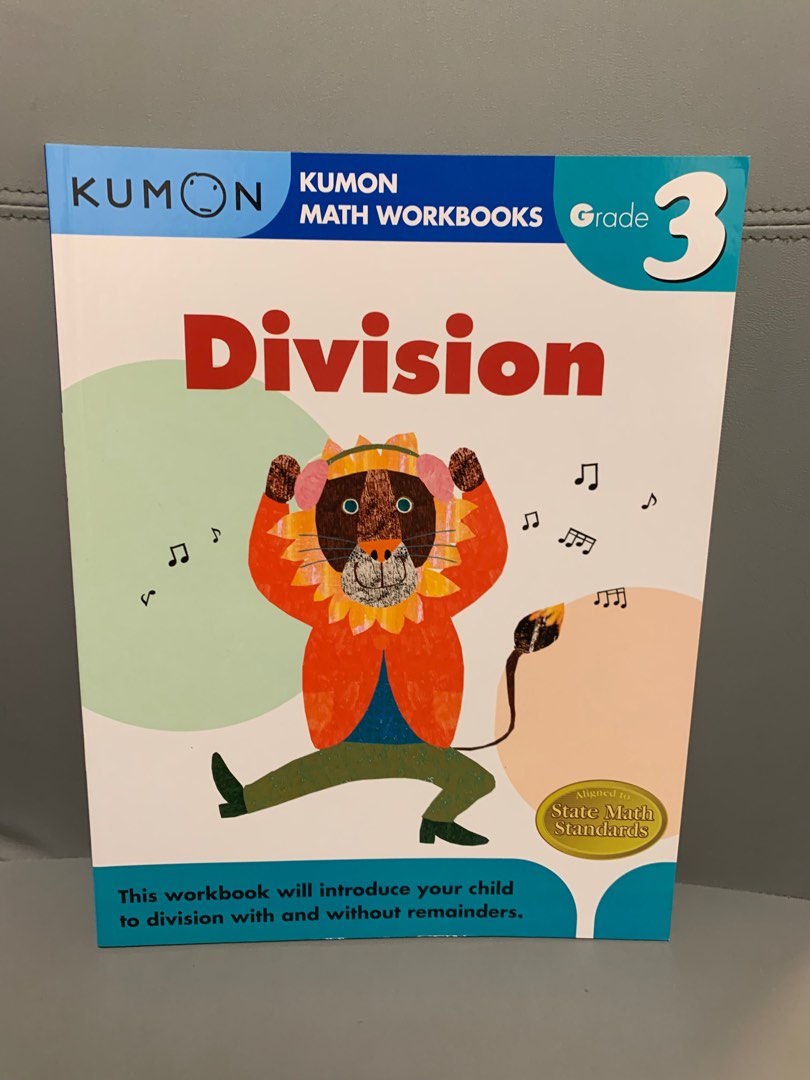 KUMON Math Workbooks~Division Grade 3, 興趣及遊戲, 書本 & 文具, 小朋友書 - Carousell