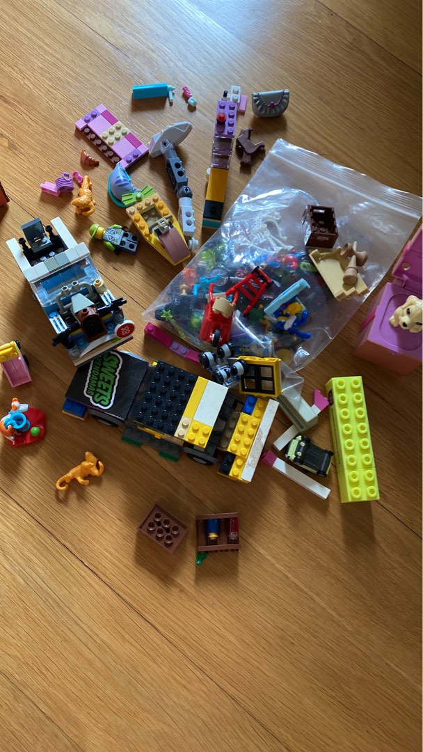Lego mix bits and pieces, Hobbies & Toys, Toys & Games on Carousell