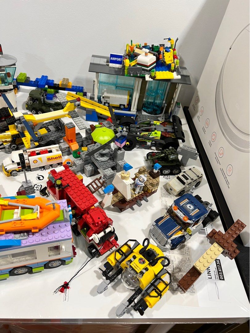 Like new good condition assorted various design Lego classic and ...