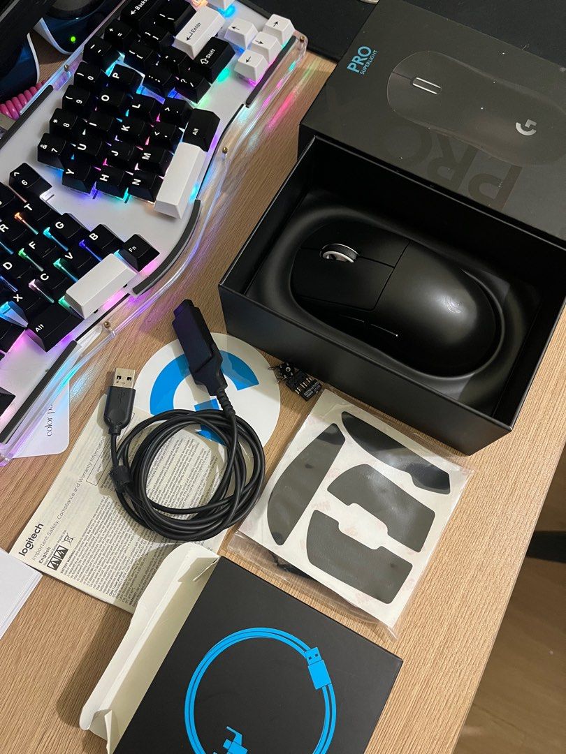 LOGITECH GPRO SUPERLIGHT, Computers & Tech, Parts & Accessories, Mouse & Mousepads on Carousell