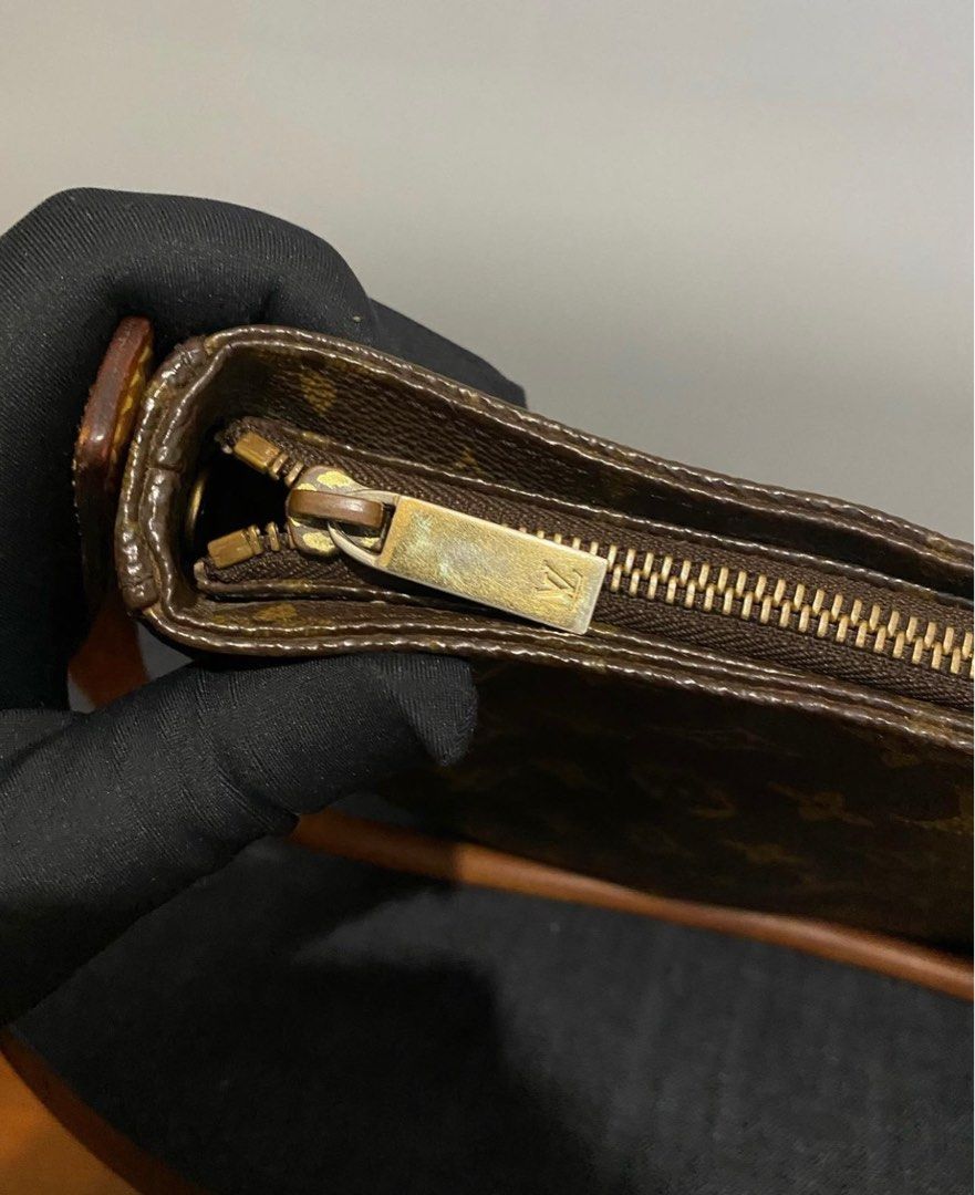 LOUIS VUITTON LV LOOPING MM, Luxury, Bags & Wallets on Carousell