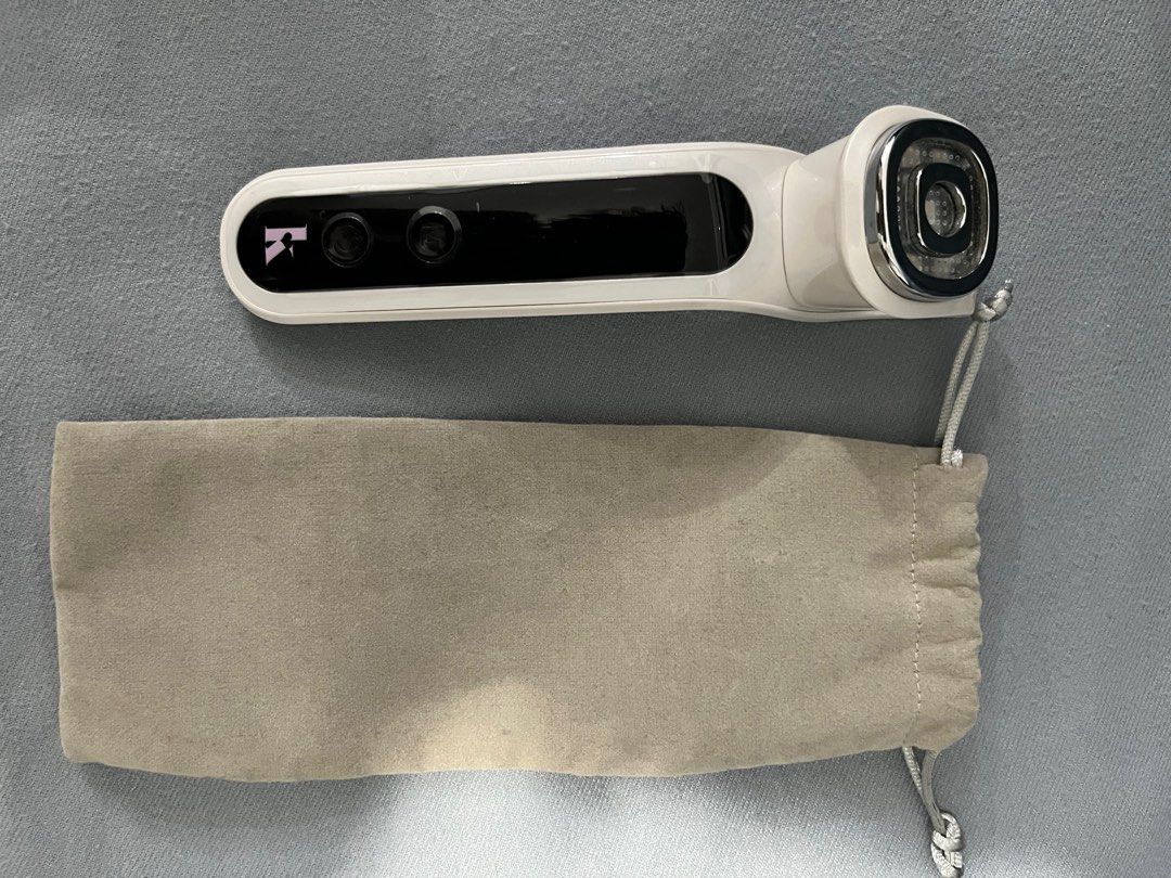 Love K-Derma Led Face Lift Wand, Beauty & Personal Care, Face, Face ...