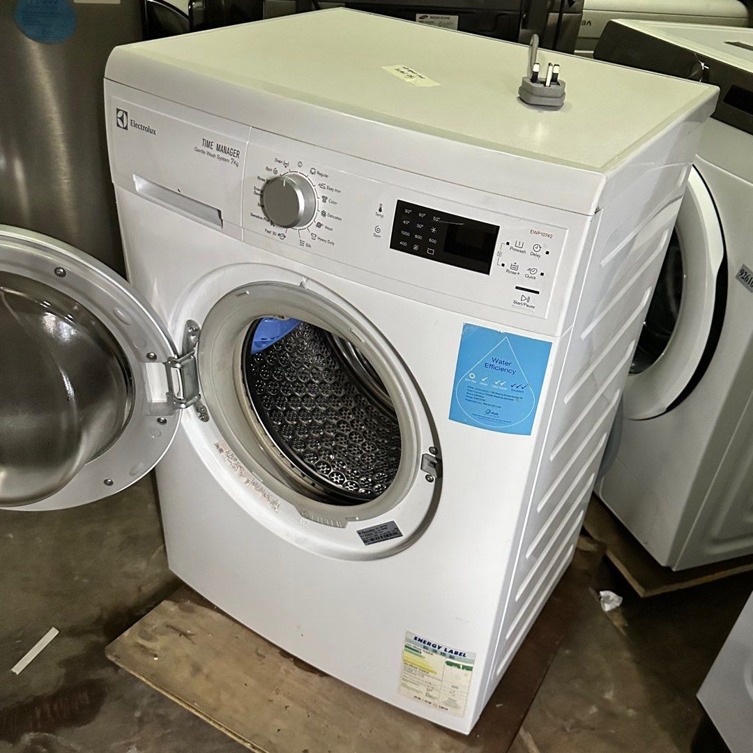 MUST BUY! ELECTROLUX 7KG Front-Loader Washing Machine EWP10742, TV ...