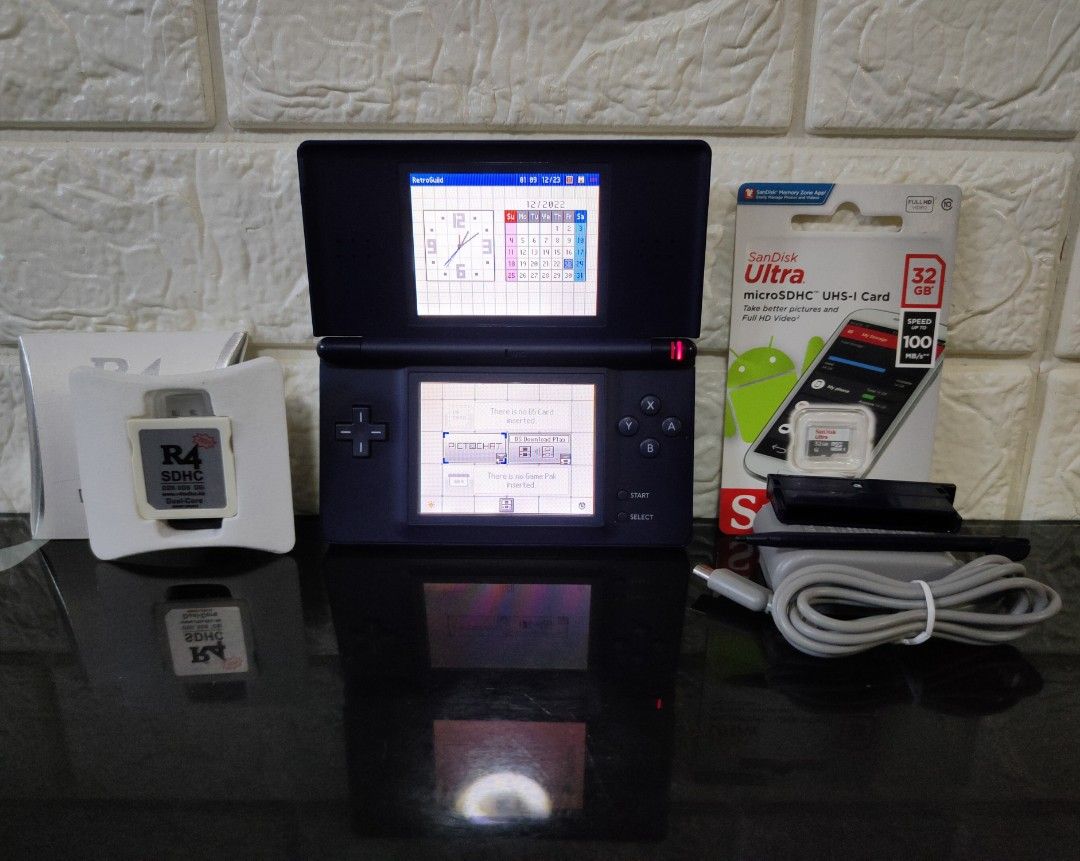 Nintendo DS Lite Enamel Navy + R4 White 32Gb Full of Games Bundle ...