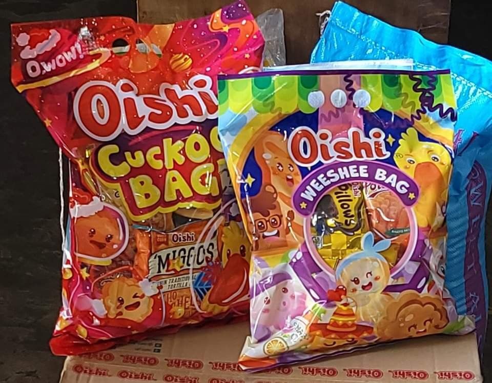 Oishi Weeshee Bag and Cuckoo Bag, Food & Drinks, Gift Baskets & Hampers ...