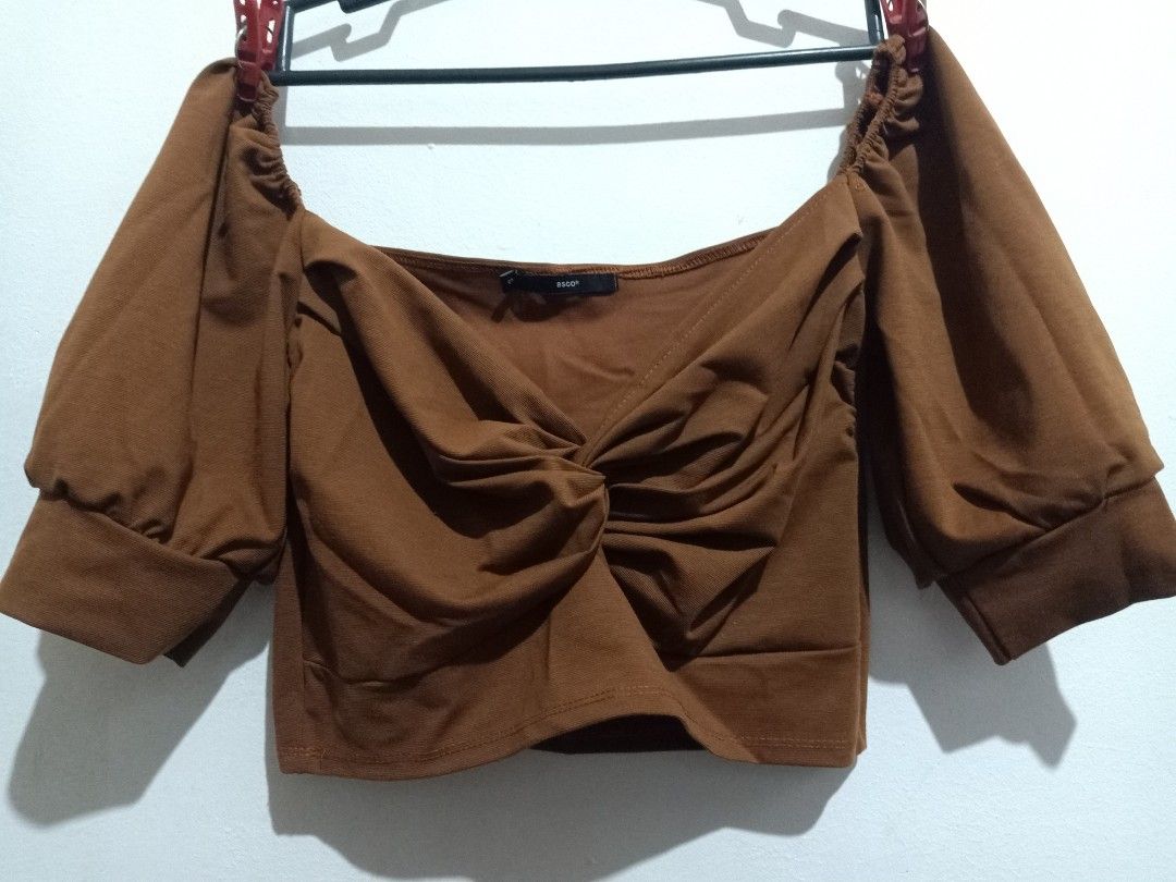 Original BSCO Korean Brown Rose Ann Puff Crop Top, Women's Fashion ...