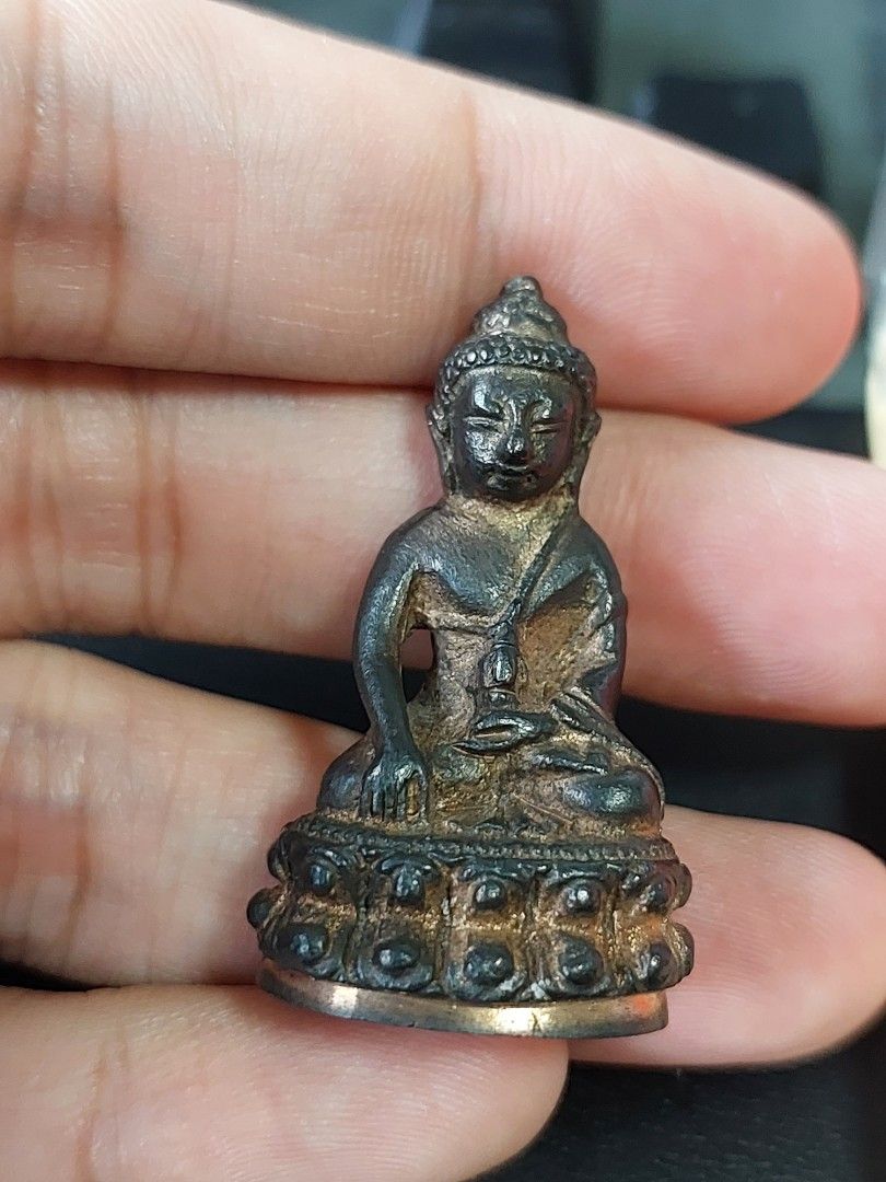 Phra kring phra chaiwat roon or wor 2533 wat suthat, Hobbies & Toys, Memorabilia & Collectibles ...