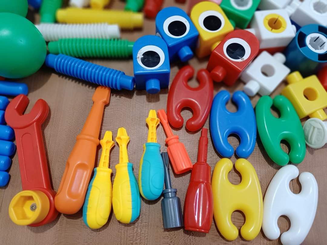Pipes & Tubes Linking Toys, Hobbies & Toys, Toys & Games on Carousell