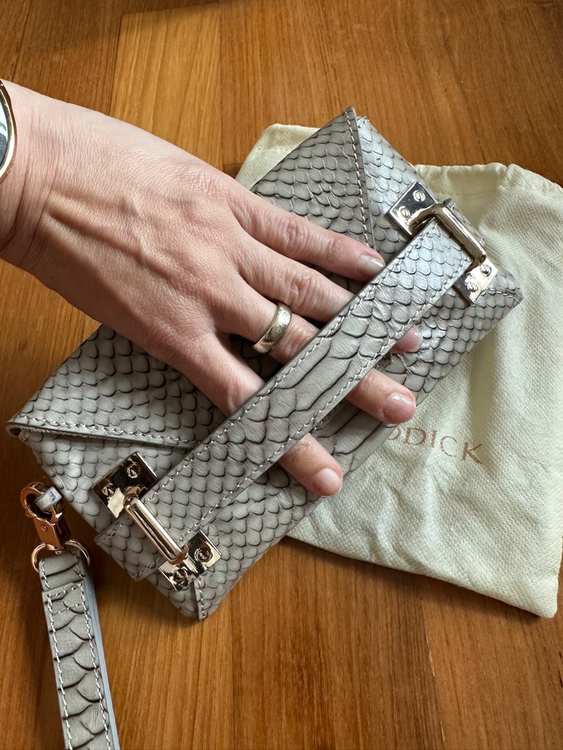 Rachael Ruddick como clutch, Luxury, Bags & Wallets on Carousell