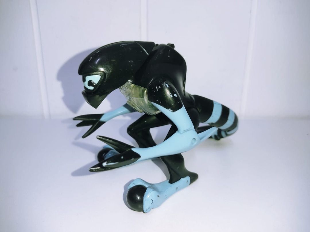 BEN 10 XLR8 AXLR BANDAI, Hobbies & Toys, Toys & Games on Carousell