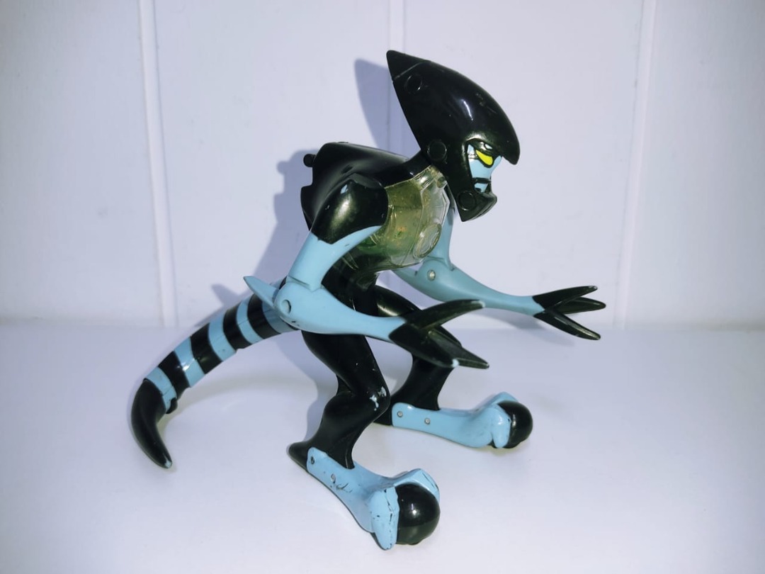 BEN 10 XLR8 AXLR BANDAI, Hobbies & Toys, Toys & Games on Carousell
