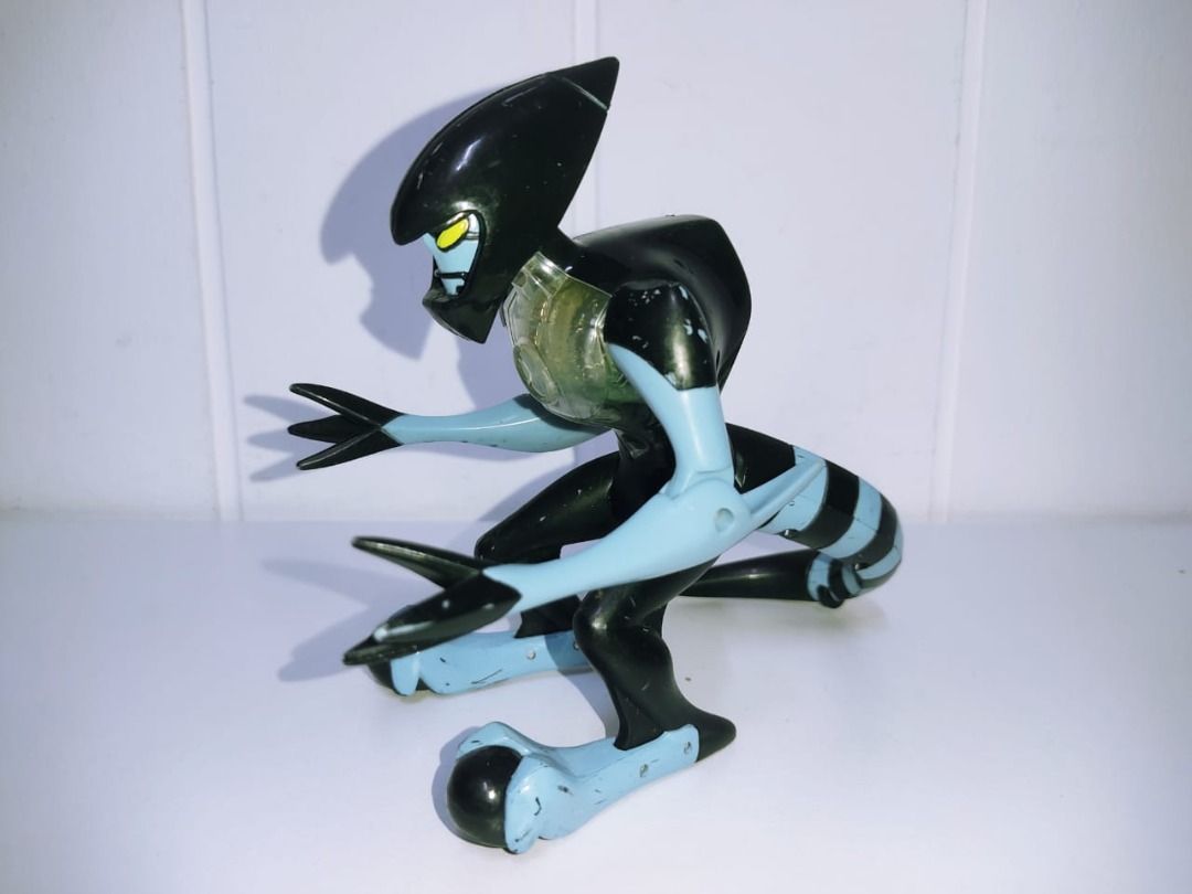 BEN 10 XLR8 AXLR BANDAI, Hobbies & Toys, Toys & Games on Carousell