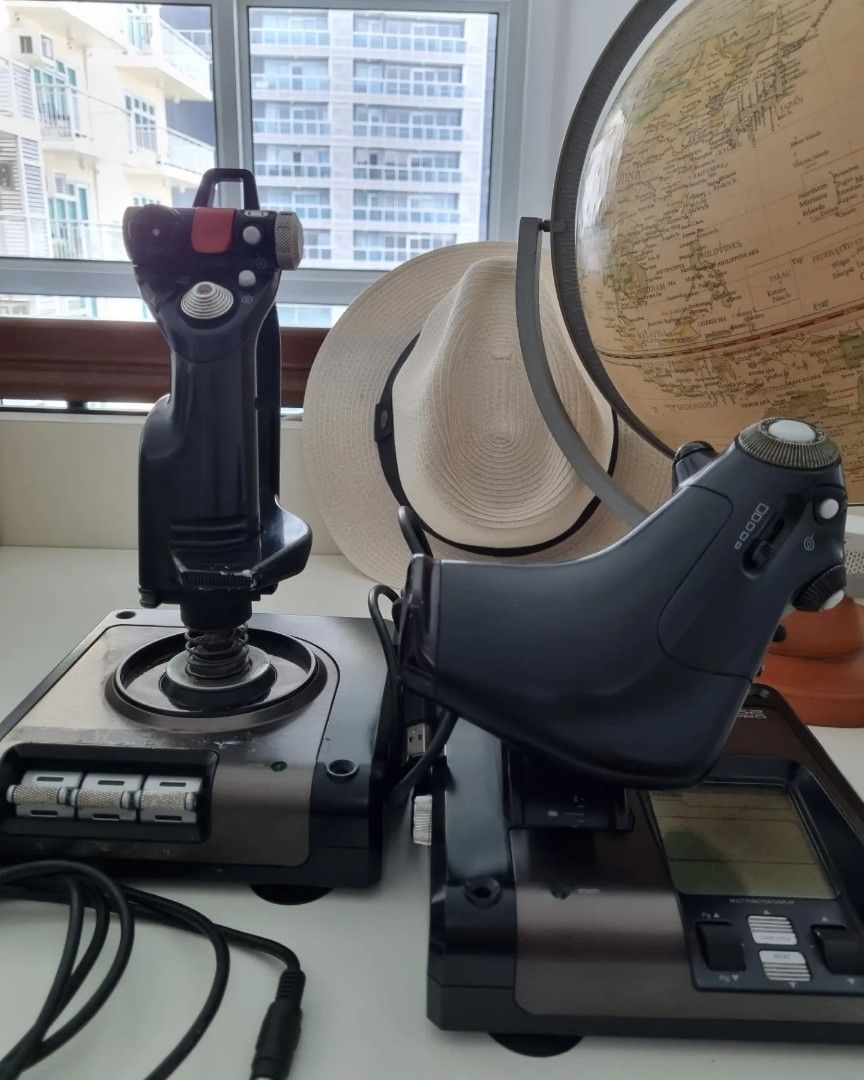 Saitek Flight Simulator Bundle of Joystick and Throttle, Computers ...