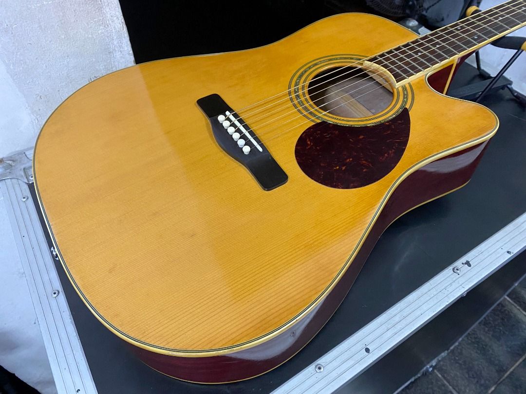 Samick TD-5CE Semi-Slim Guitar 8.5K, Hobbies & Toys, Music & Media, Musical Instruments on Carousell