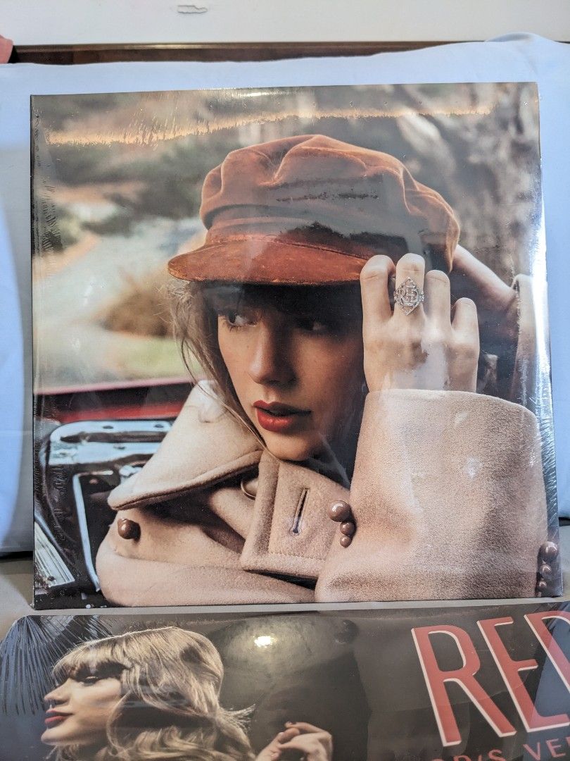 Taylor Swift Vinyl / LP : Red (Taylor's Version), Hobbies & Toys, Music ...