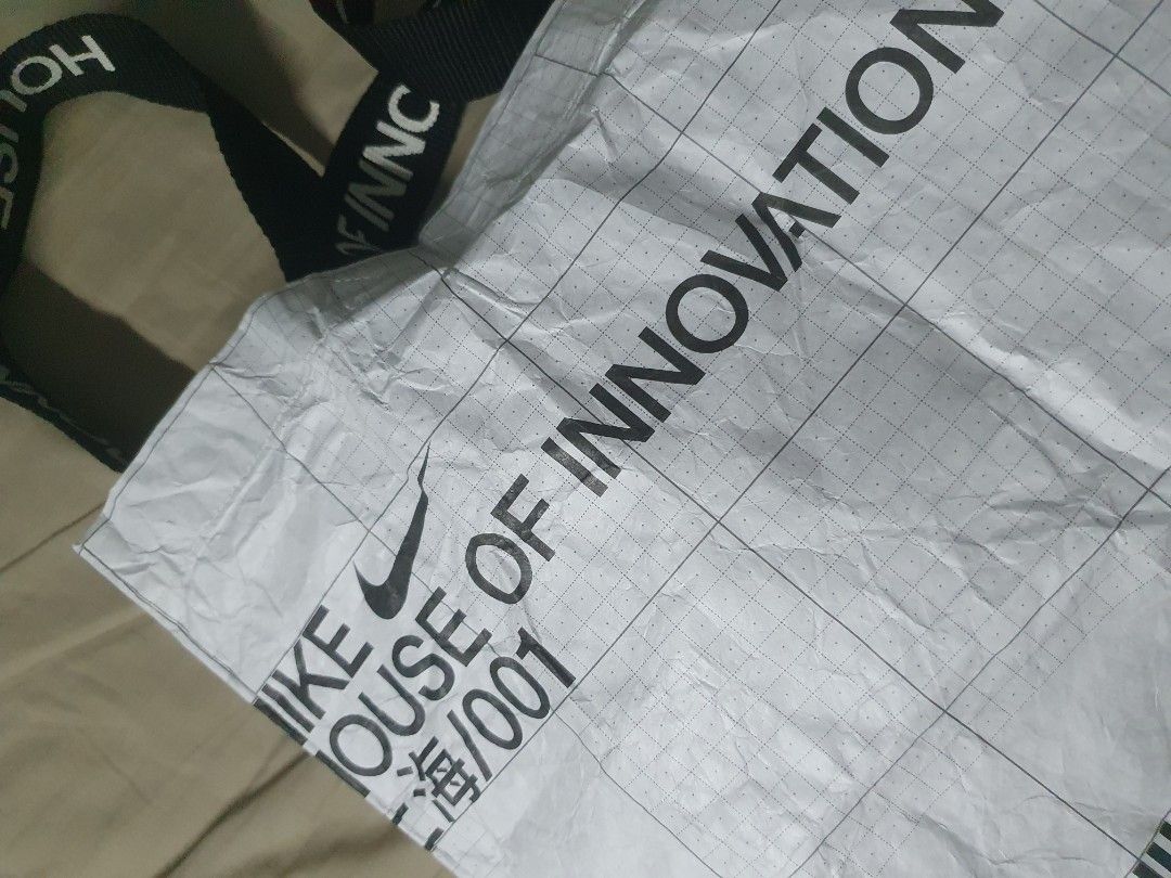 TOTE BAG NIKE HOUSE OF INNOVATION, Men's Fashion, Bags, Backpacks on ...