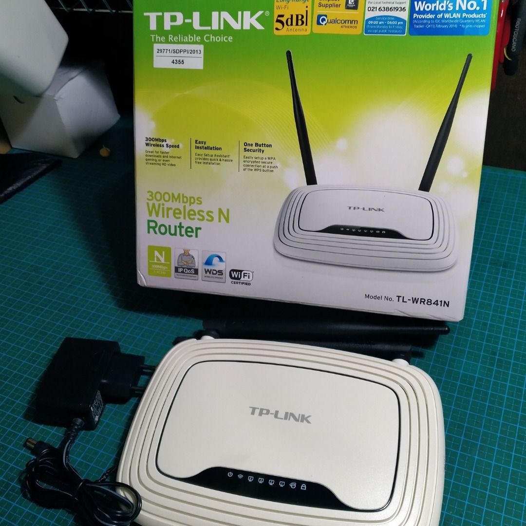 TP-LINK 300Mbps Wireless N Router TL-WR841N, Elektronik, Bagian Komputer & Aksesoris di Carousell