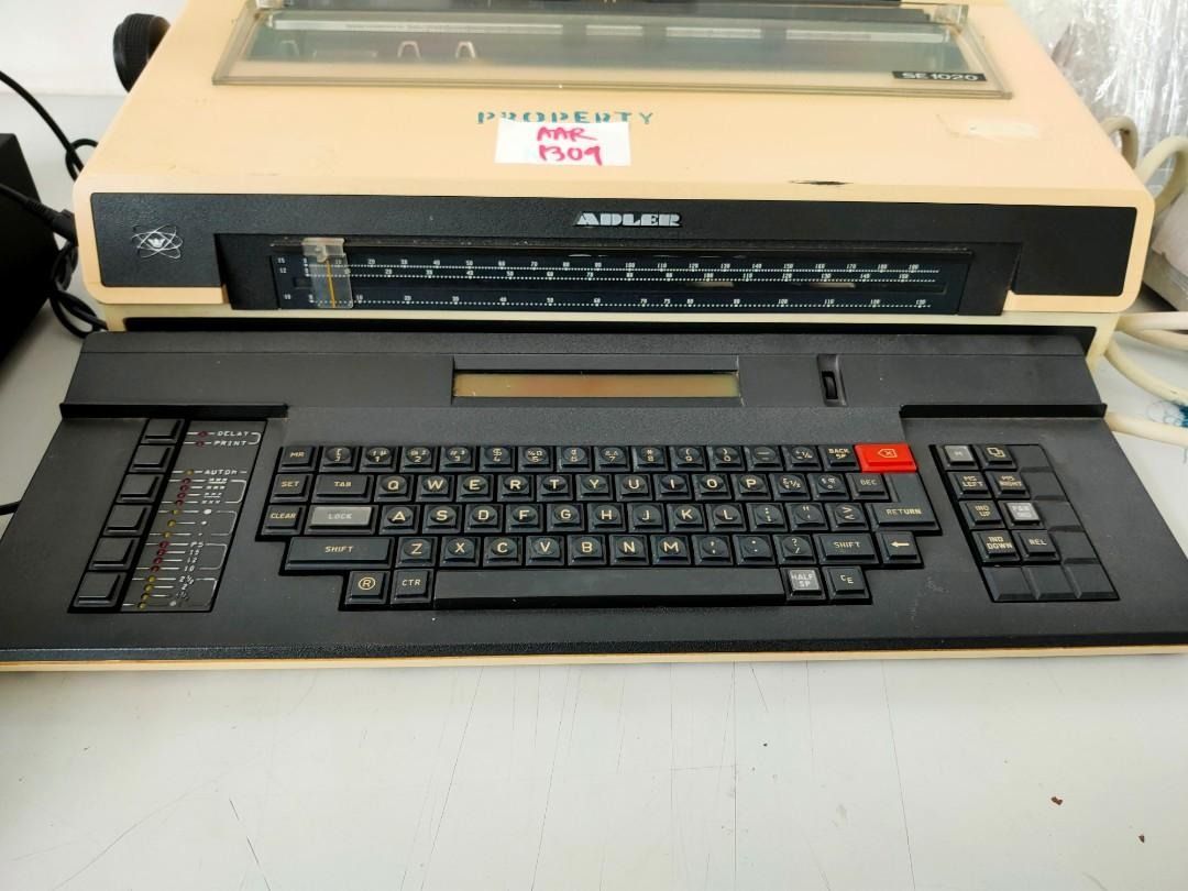 Vintage Adler SE1020 Typewriter for sale @ $200 each, Hobbies & Toys ...