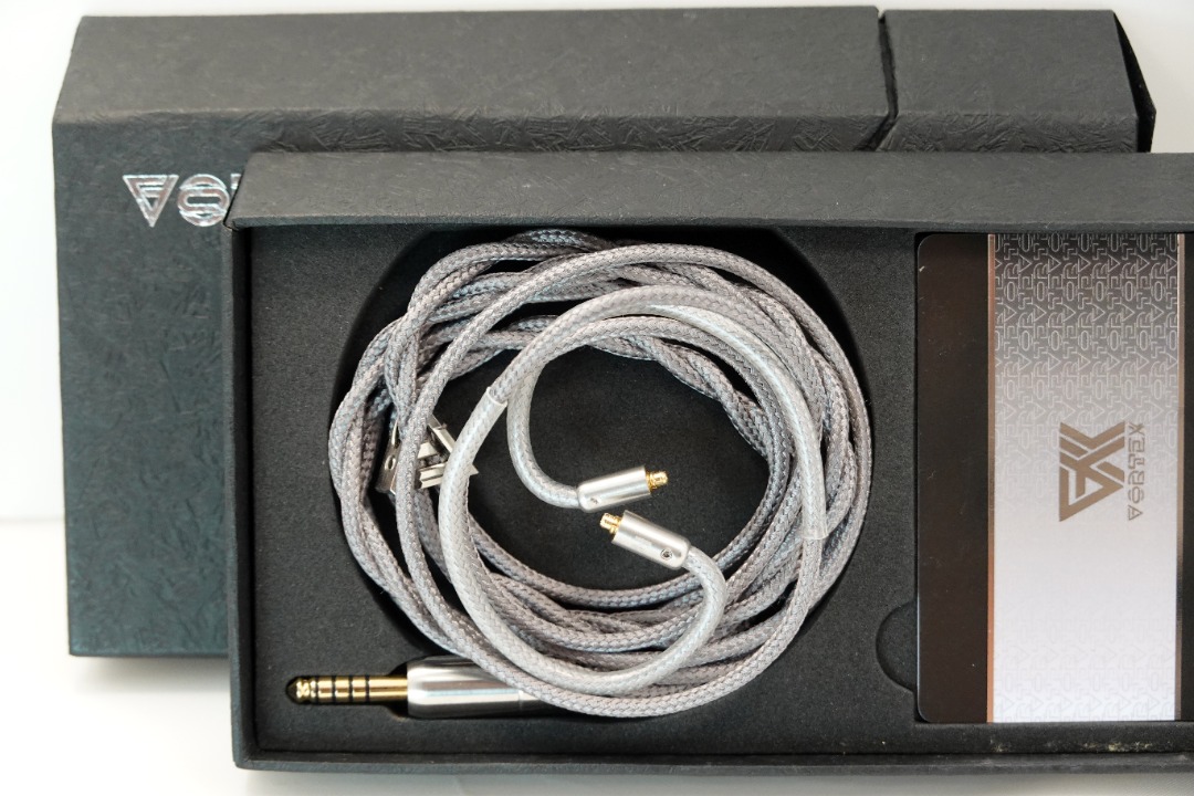 Vortex Cable - Magnum 第二代 旗艦耳機升級線 MMCX 4.4, 音響器材, 可攜式音響設備 - Carousell