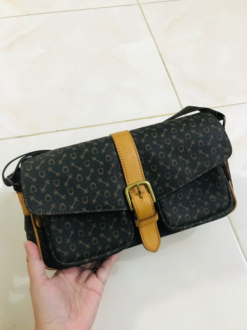 Why bag, Women's Fashion, Bags & Wallets, Cross-body Bags on Carousell