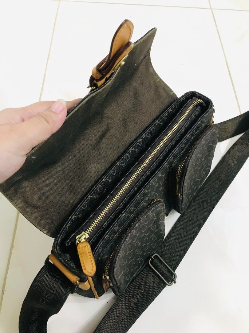 Why bag, Women's Fashion, Bags & Wallets, Cross-body Bags on Carousell