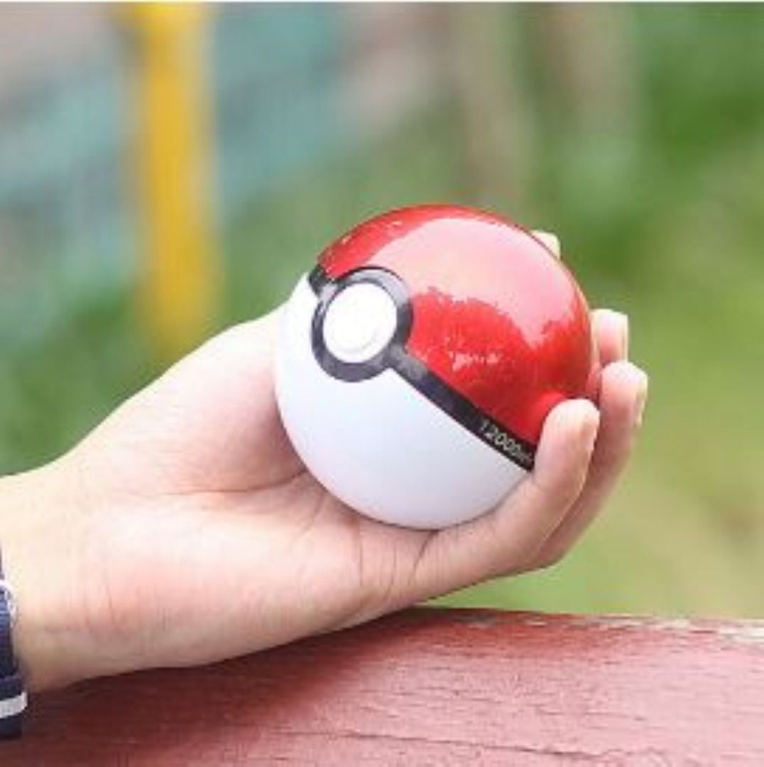 12000 MAH Capacity Pokemon Powerbank Poke Ball USB Power Bank Portable ...