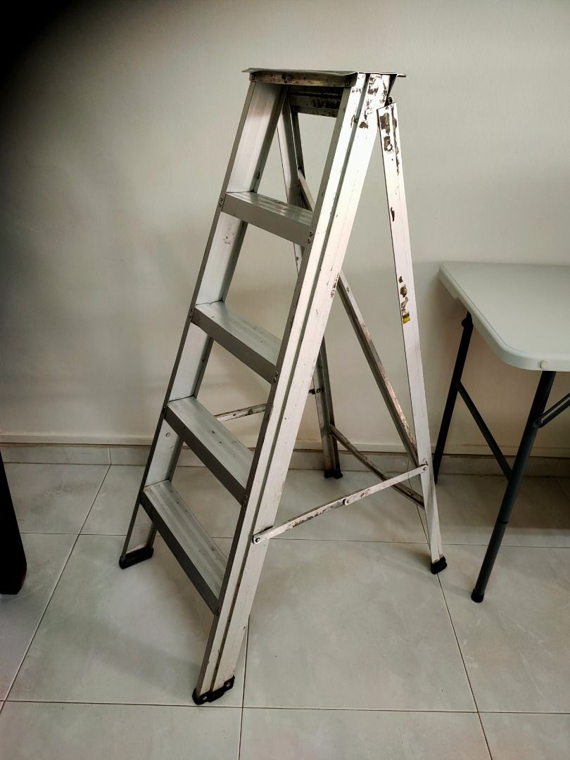 5 steps ladder, Furniture & Home Living, Home Improvement ...