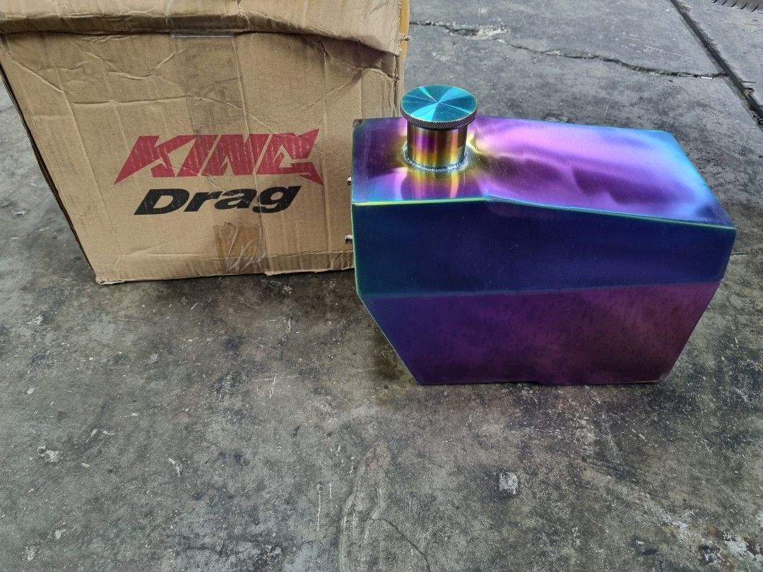 8.2L Aerox V1 Tank, Motorcycles, Motorcycle Accessories on Carousell