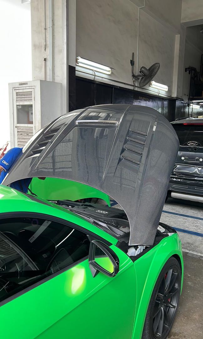 Audi TT Mk3 carbon fiber bonnet, Car Accessories, Accessories on Carousell