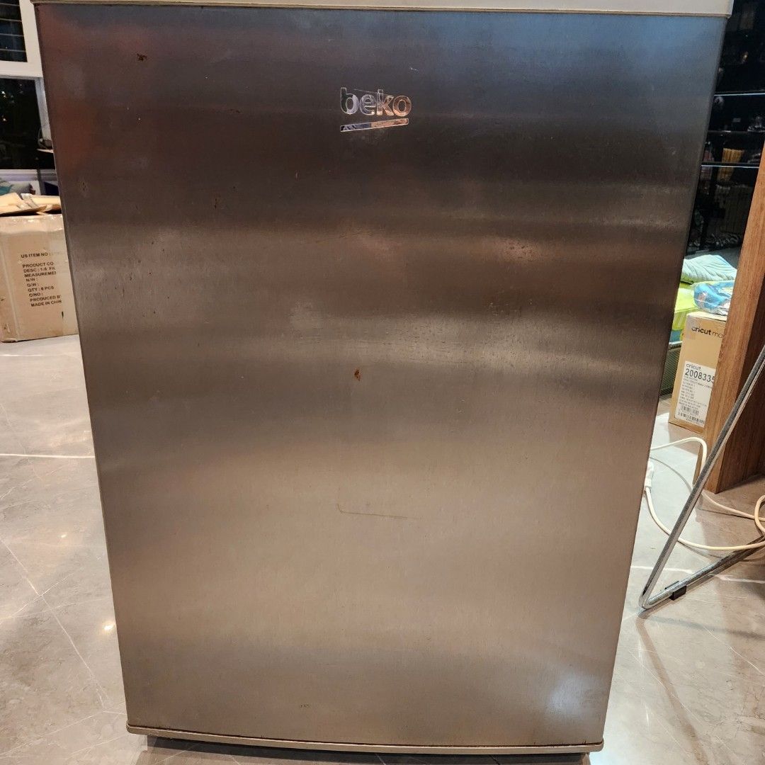 Beko Mini Fridge 101L, TV & Home Appliances, Other Home Appliances on ...