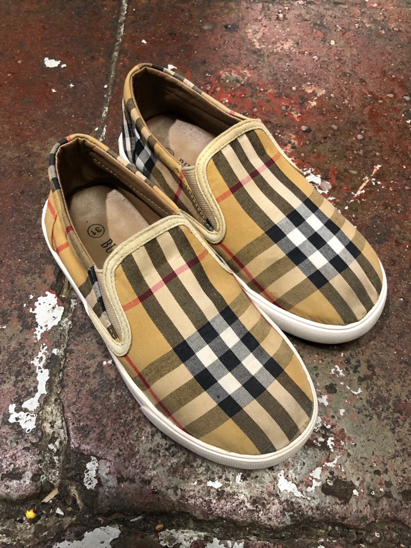 Burberry Kids Slip On Shoes(20 cm insole), Babies & Kids, Babies & Kids Fashion on Carousell