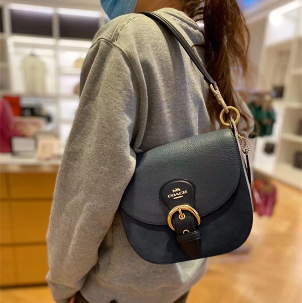 COACH c5688 The new Kleo series saddle bag ~ flap suction buckle ...