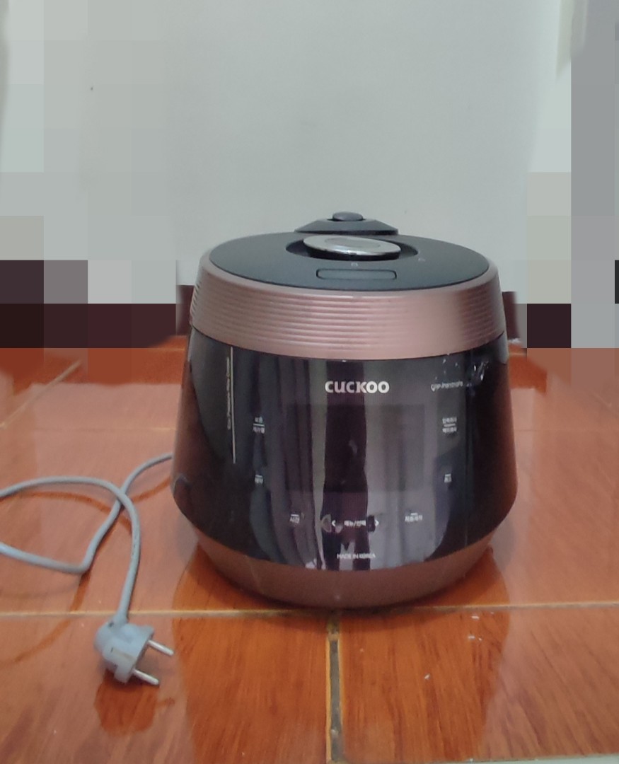 Cuckoo heavy duty pressure cooker, TV & Home Appliances, Kitchen ...
