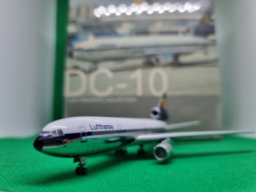 Dragon Wings Lufthansa DC-10 1:400 scale Diecast Metal, Hobbies & Toys, Memorabilia ...