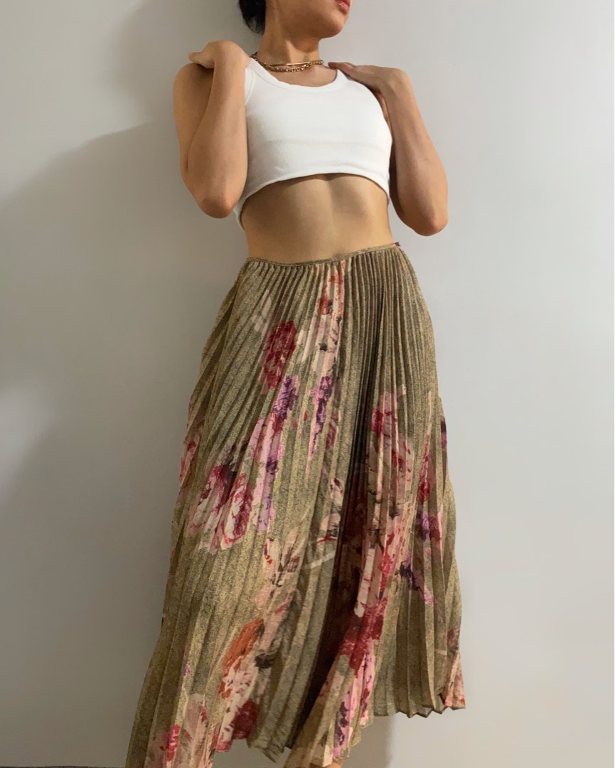 Electric pleats floral maxi skirt, Women's Fashion, Bottoms, Skirts on Carousell
