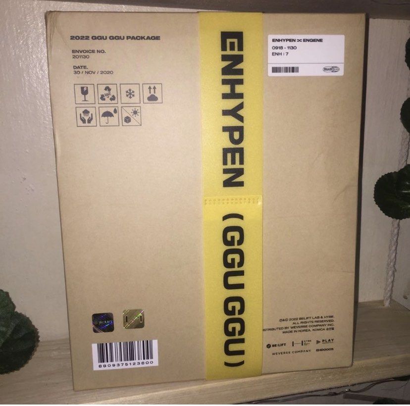 enhypen ggu ggu 2022, Hobbies & Toys, Memorabilia & Collectibles, K ...