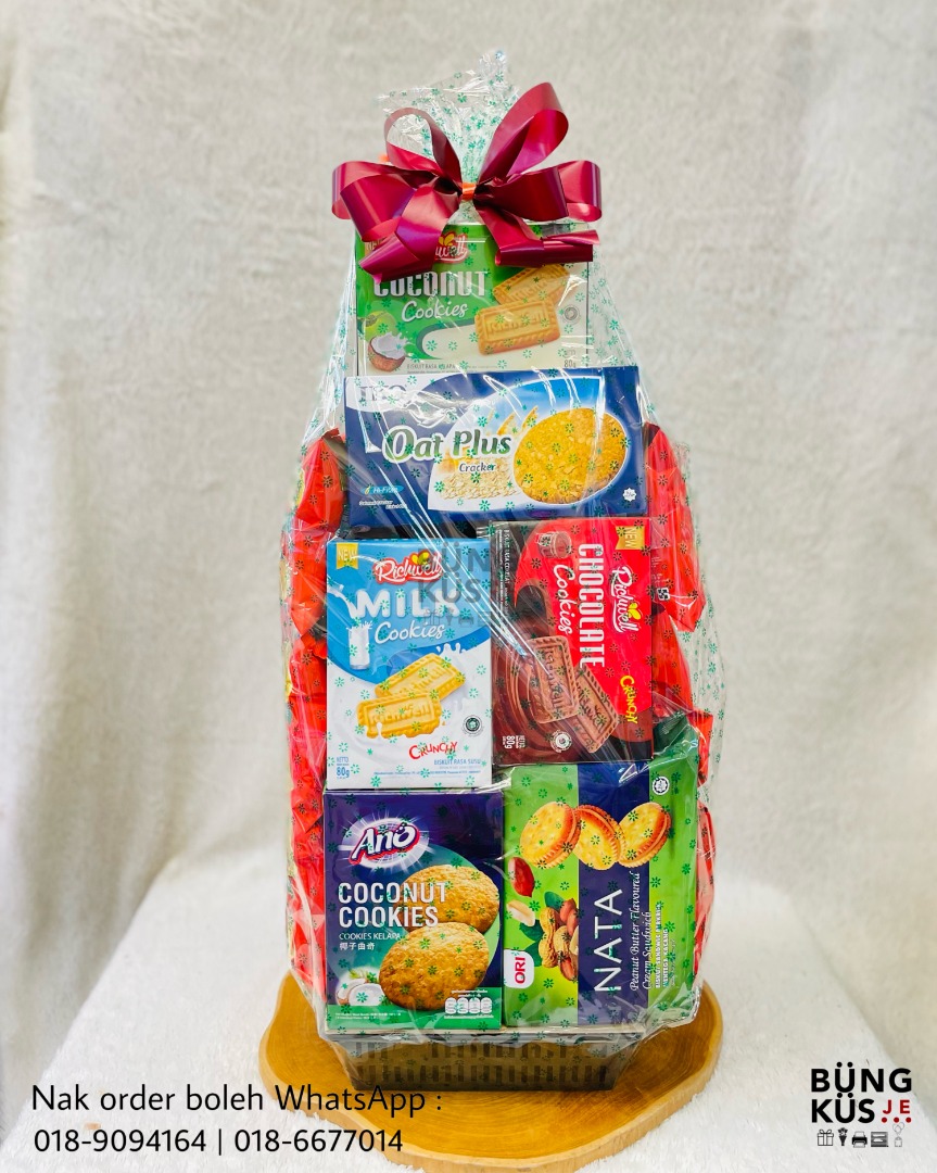 Hamper Makanan Rm20, Food & Drinks, Gift Baskets & Hampers on Carousell