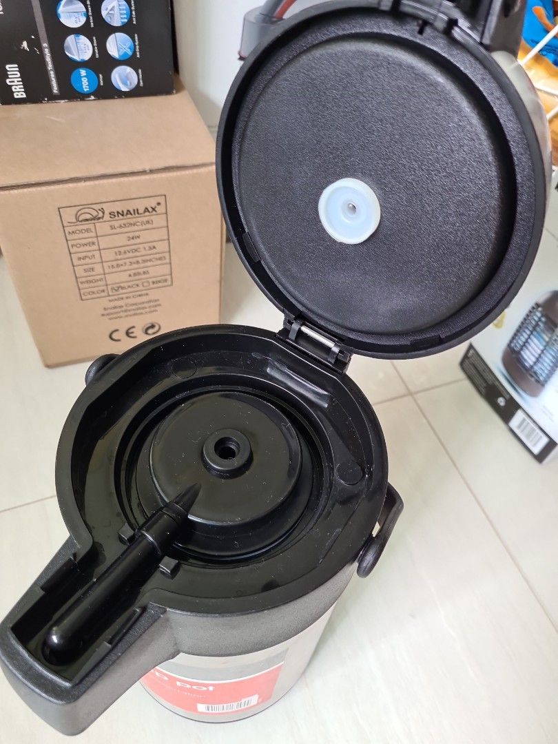 Homemaker 2.5 litre pump pot, TV & Home Appliances, Kitchen Appliances ...