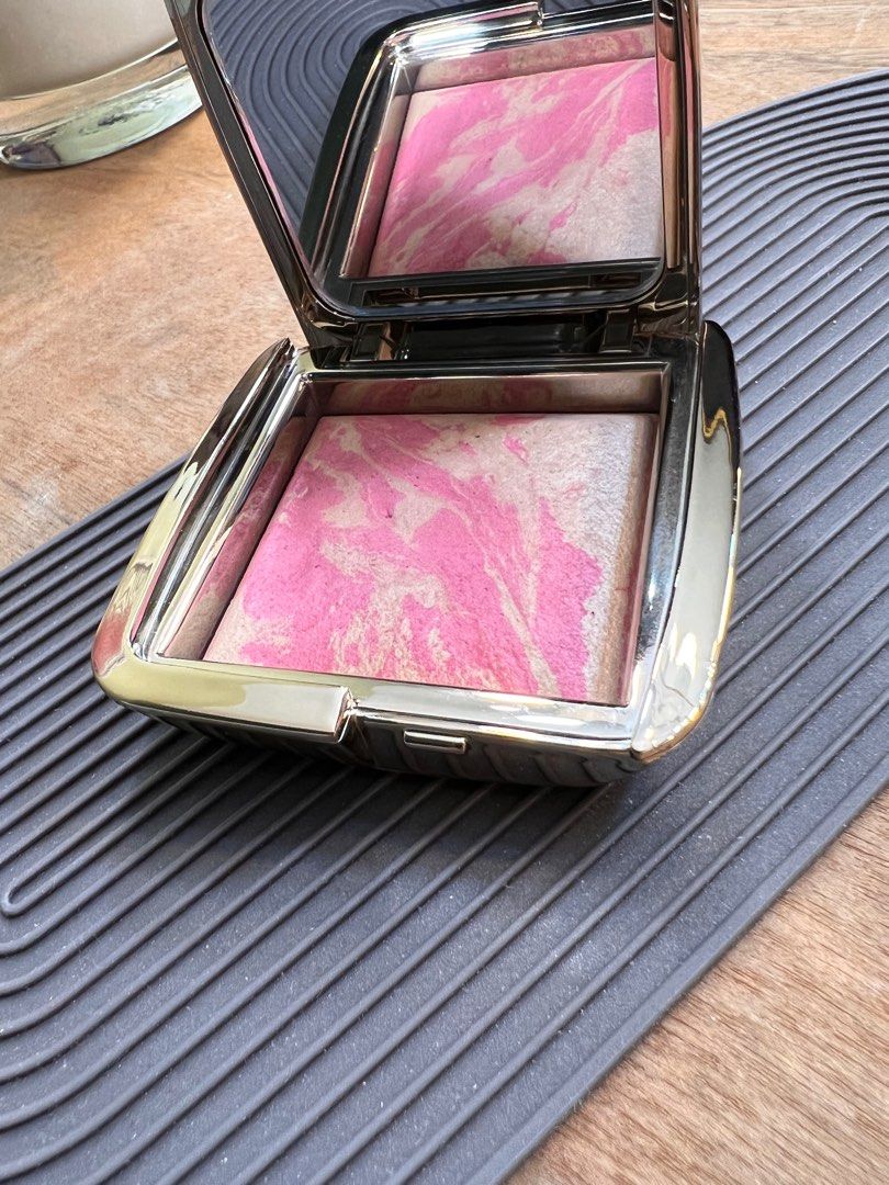 Hourglass Blush in Luminous Flush Full Size, Beauty & Personal Care ...