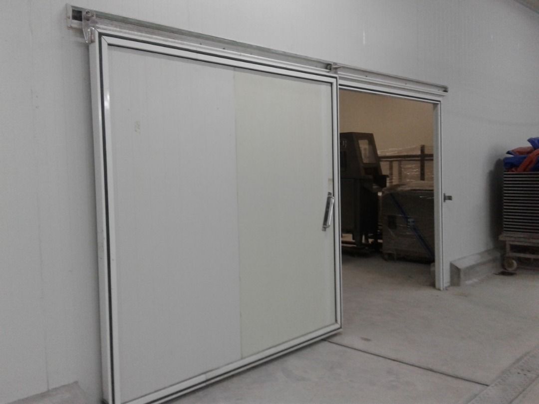 INSULATED SANDWICH DOOR PANEL, Commercial & Industrial, Construction ...