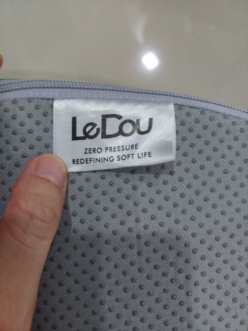 LeDou zero pressure Seat cushion, Furniture & Home Living, Furniture, Other Home Furniture on ...