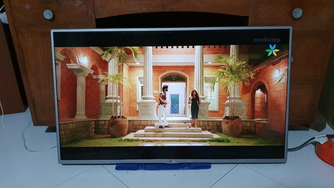 LG 42 inch Full HD LED Smart and Digital TV, TV & Home Appliances, TV ...