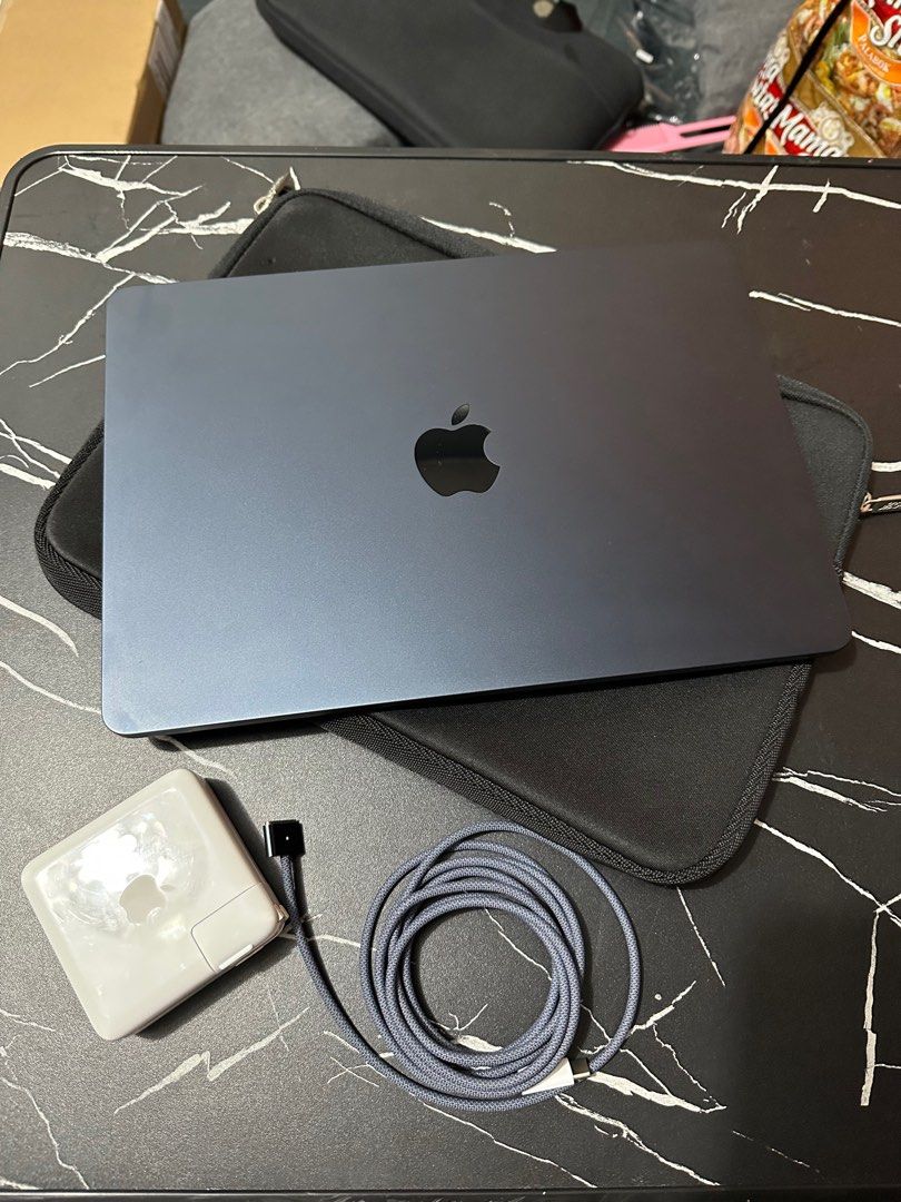 Macbook Air M2 2022 midnight black 13 inch 256gb ssd good as new ...